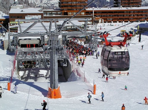 FUNITEL - continuous movement unidirectional monocable aerial ropeway ...